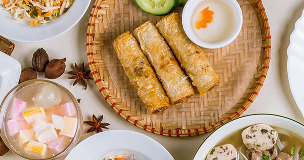 Hoi An Spring Rolls (Nem Choun Hoi An) | South Melbourne Market